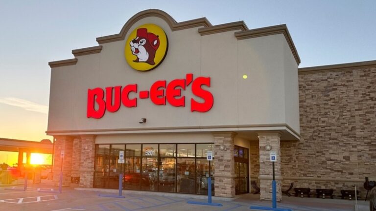 Buc-ee's Hours for 2026: Opening, Closing Times (in 2026)